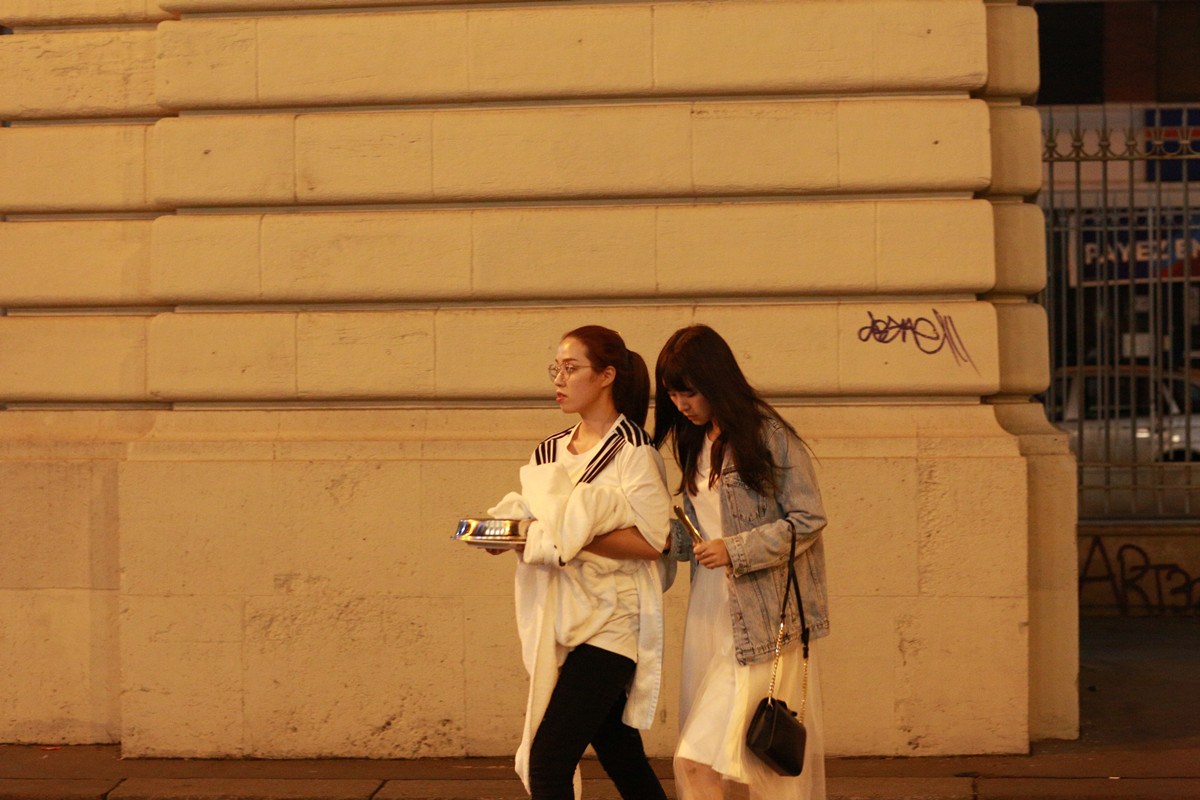 SNH48现身发布会 众成员穿萝莉装热舞遇尴尬 (100) -6parkbbs.com