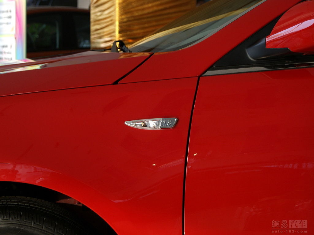 【图】2010款上汽荣威550 1.8AT世博风尚版_网易汽车