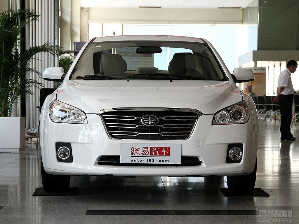 【图】奔腾B50 2011款1.6AT时尚型_网易汽车